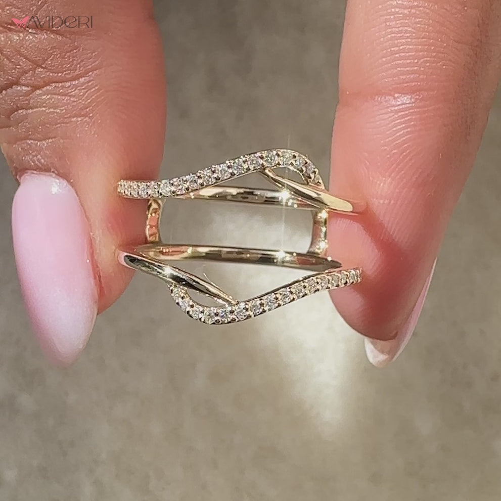 Lab Grown Round Diamond Ring Enhancer